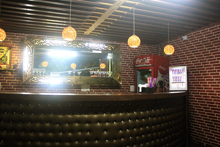Cosy Decor & Sheesha Till 2AM: This Pune Lounge Is Where We're Partying ...