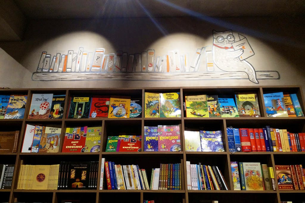 Park Street Has A Cool New Bookstore With A Cat Theme | LBB, Kolkata