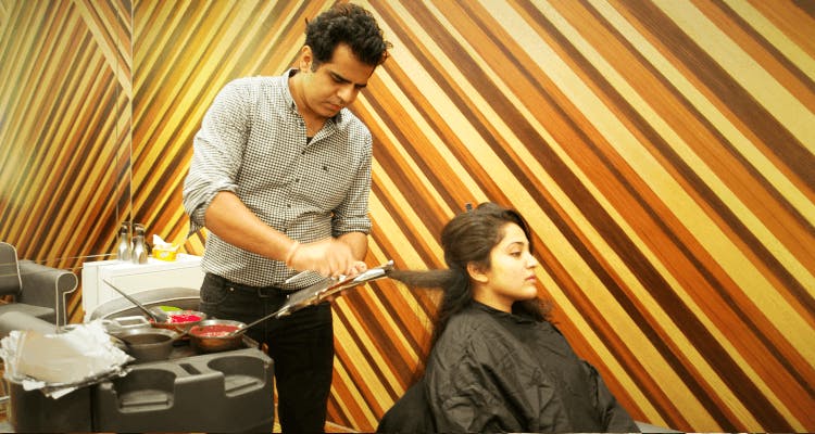 Bookmark Sumit Israni for the Best Hair Colour & Cut in Town | LBB, Delhi