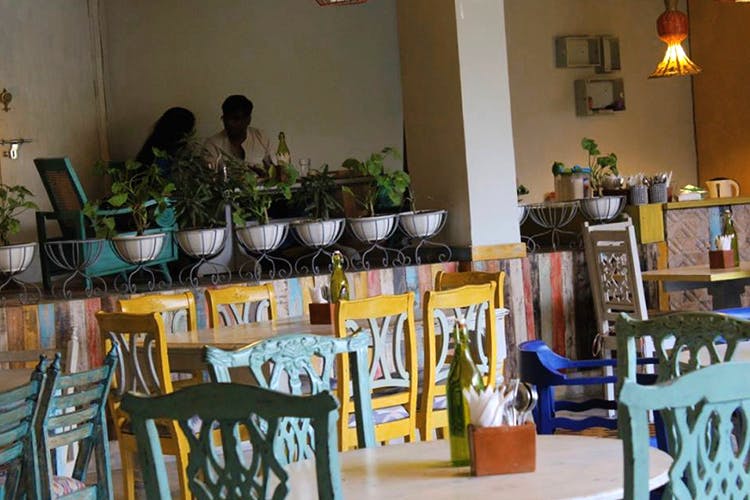 Visit The Potbelly Rooftop Cafe For Some Awesome Bihari Food | LBB, Delhi