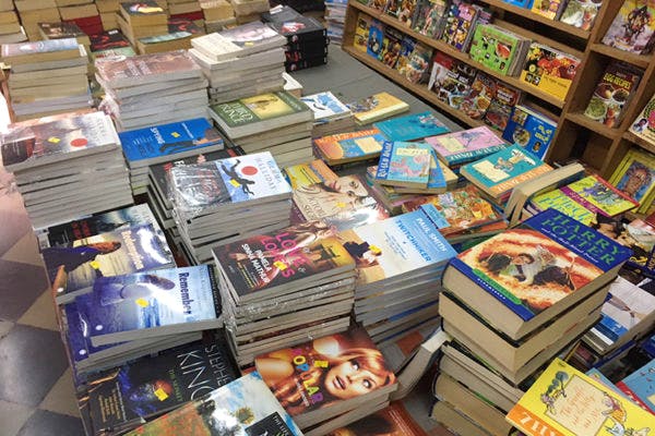 19 Retail store layout ideas | retail store layout, store layout, book cafe