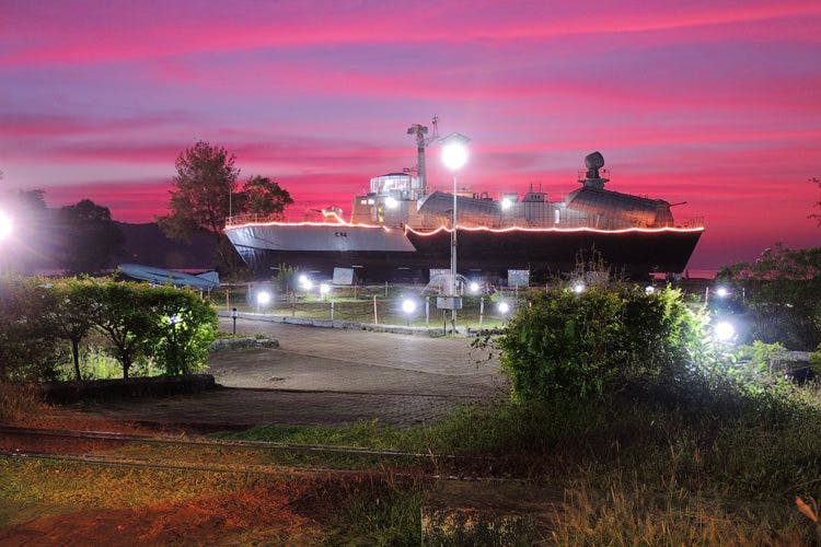 Spend The Weekend In Karwar For Gorgeous Beaches, Snorkelling, And ...