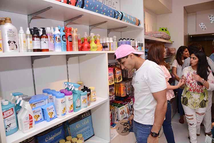 Heads Up For Tails Opens Its First Mumbai Store I LBB, Mumbai